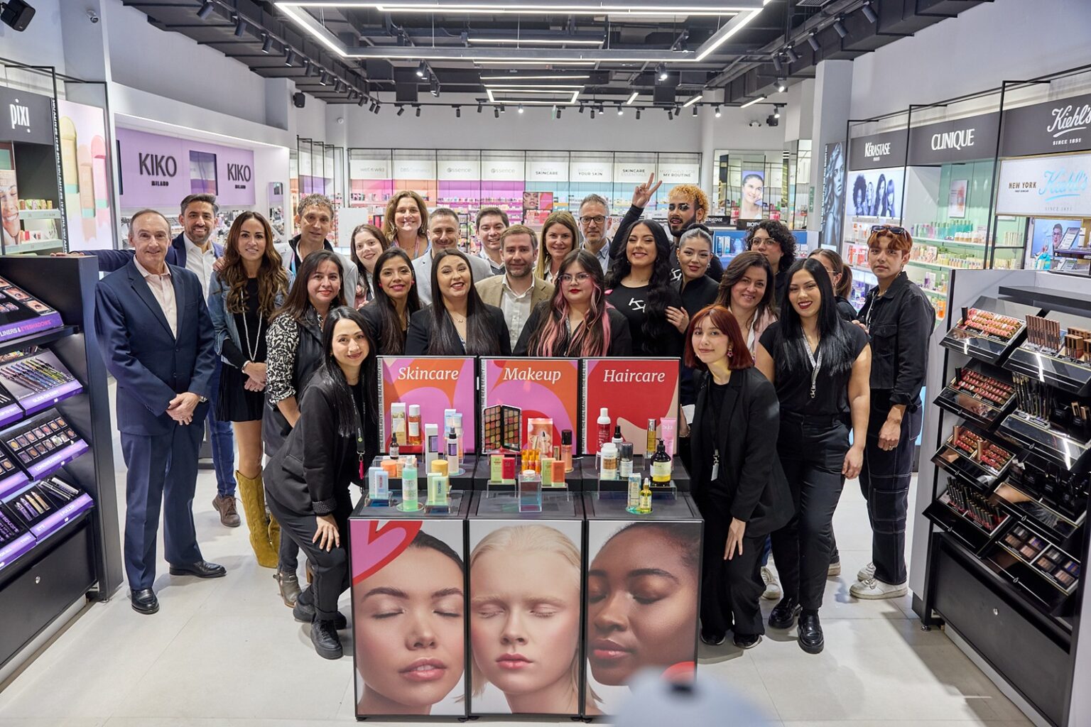 DBS Beauty Store abre la primera tienda con marcas de lujo en mall Cenco Alto Las Condes - Mujer ...